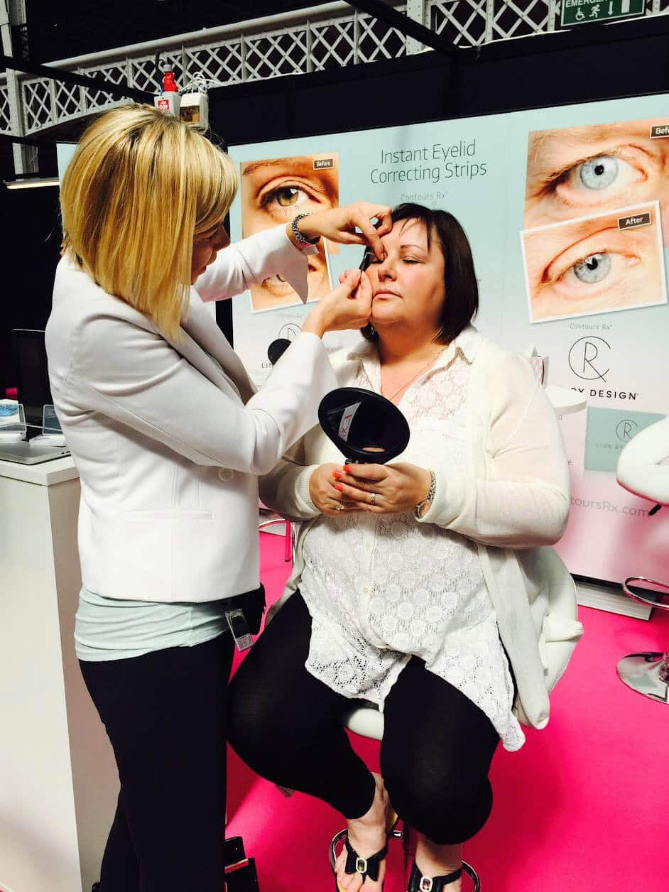 5 Best Eyelid Tapes – Unbiased Review